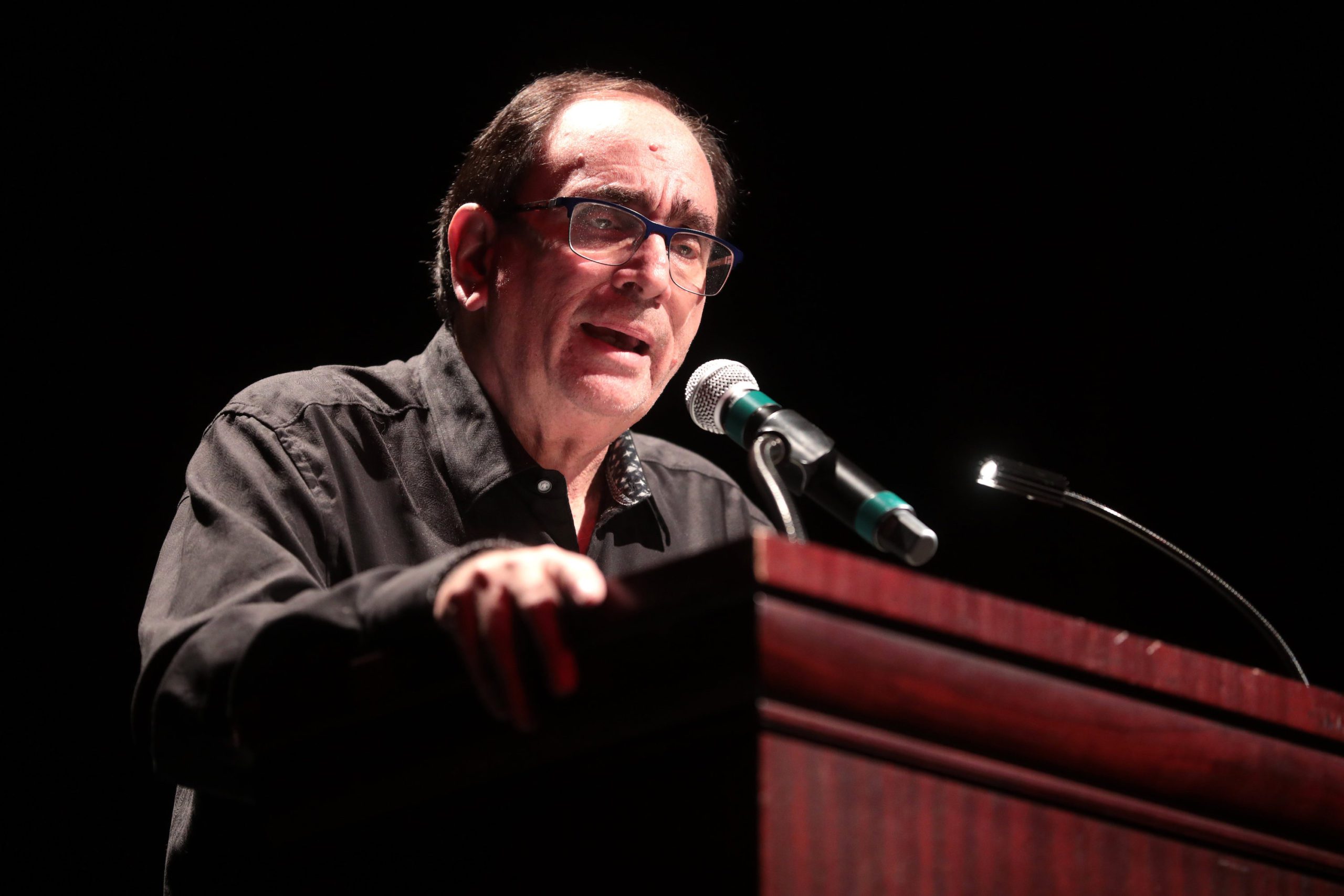 R.L. Stine’s Top 13 Writing Tips - BobbyPowers.com